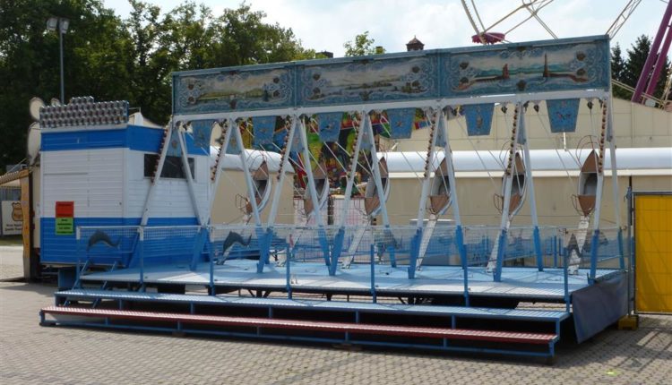 Schiffschaukel (Schwarz) – Ride-Index.de